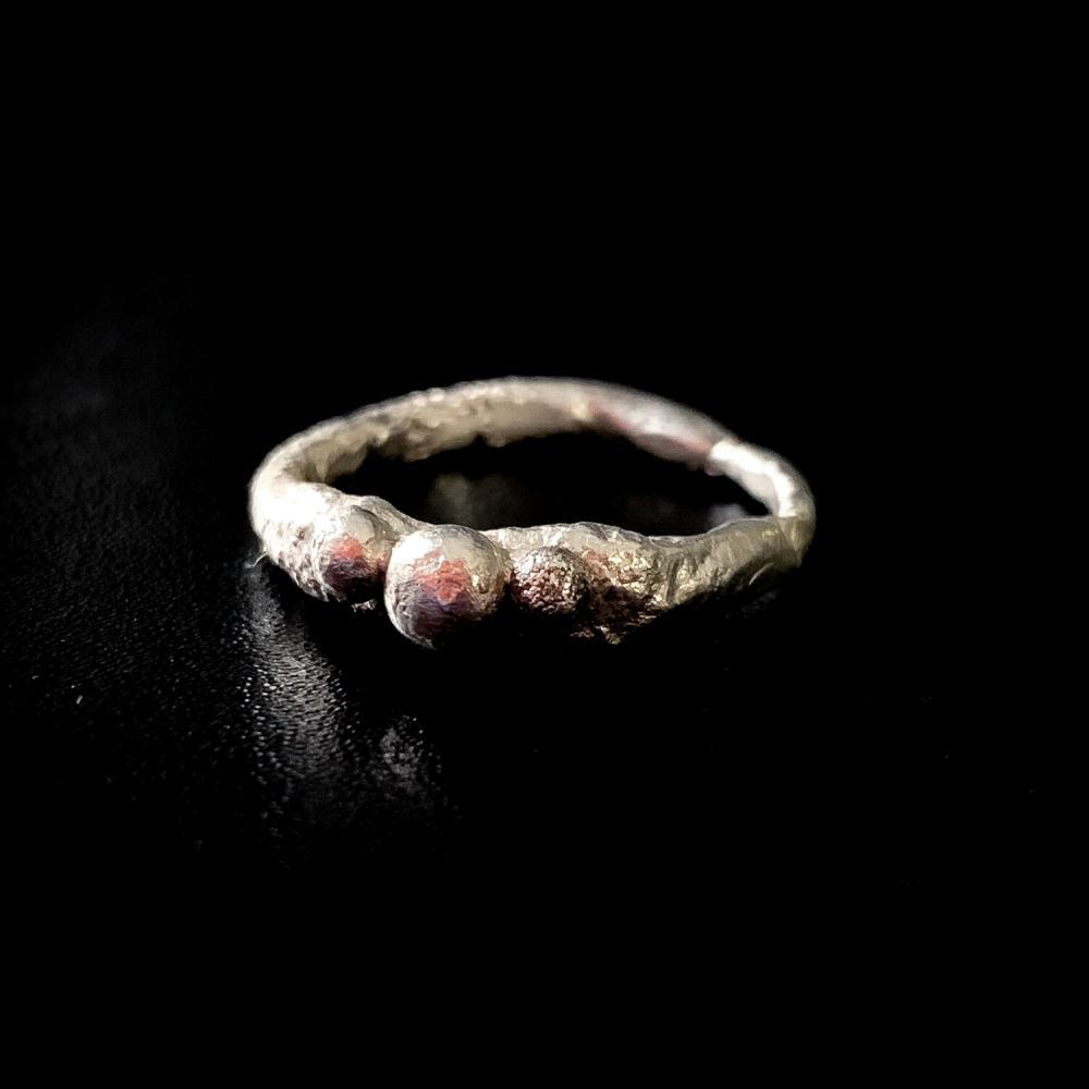 Bobble Ring in Silver or Gold – SeragaEngland